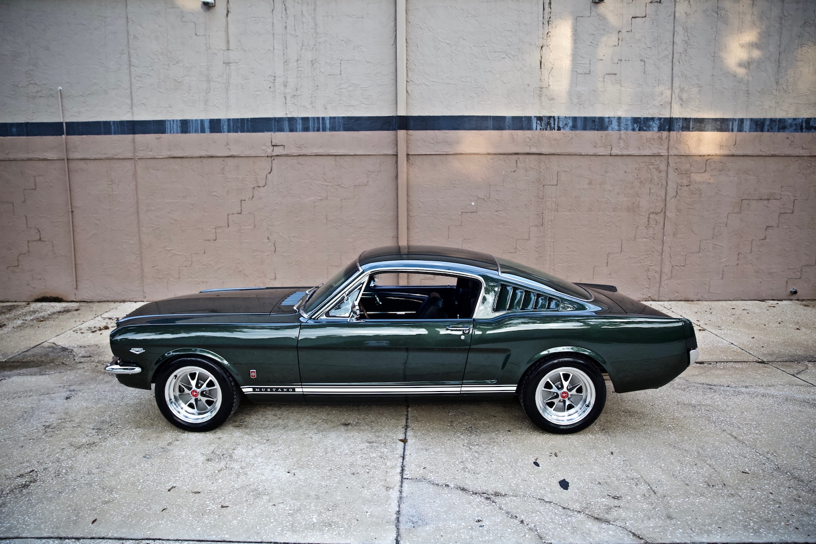 1966 Mustang GT 2+2 Fastback - Revology Cars