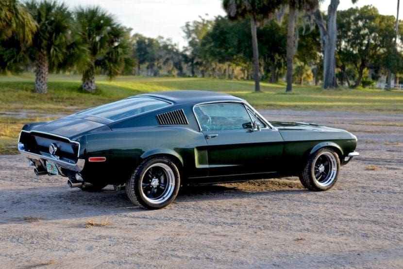 1968 Mustang GT 2+2 Fastback - Revology Cars